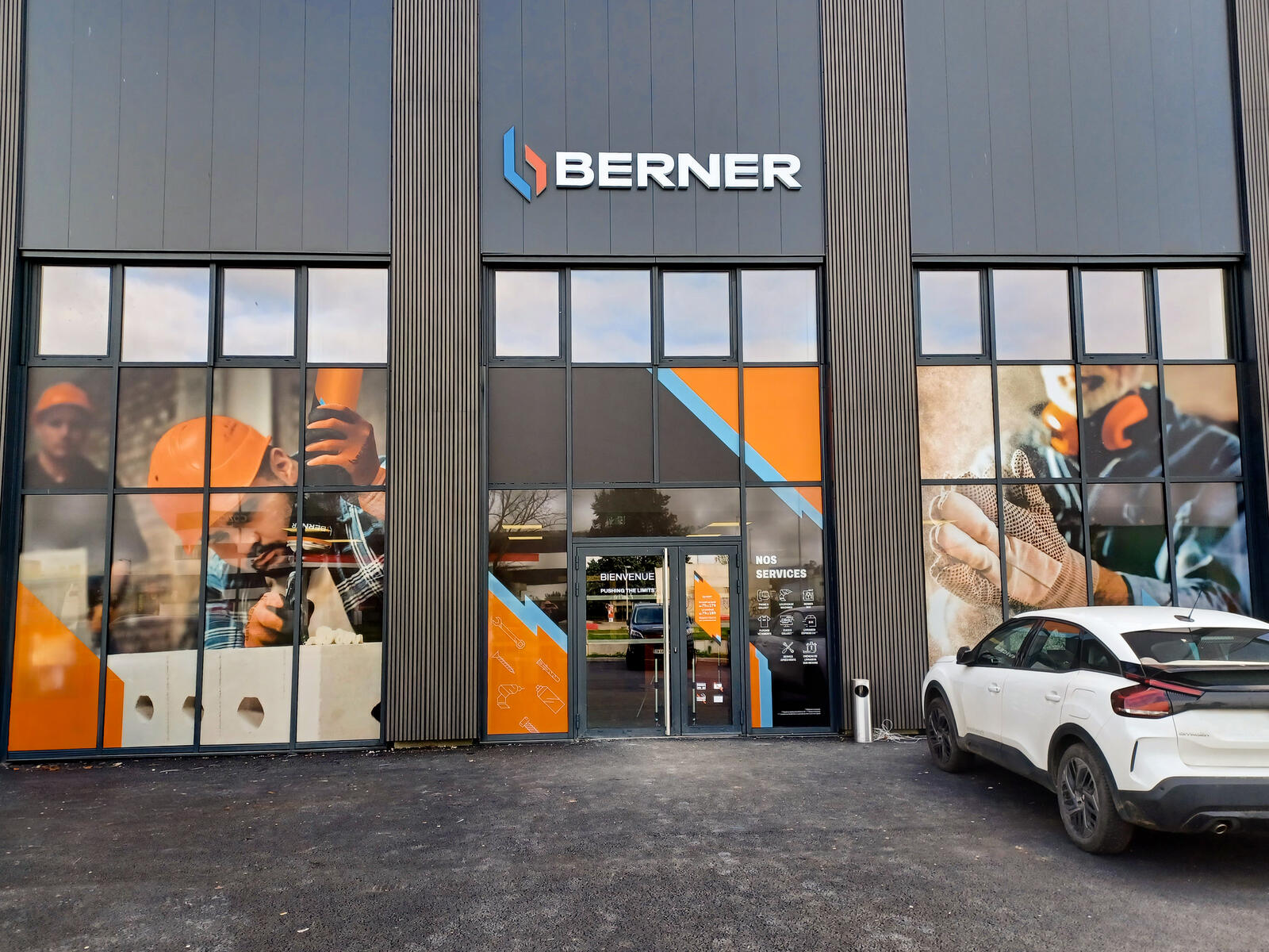Berner ouvre son premier magasin avec ses nouvelles couleurs | BATI-Today