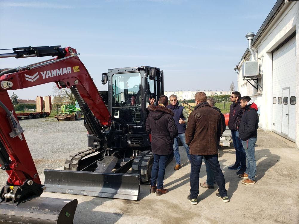 Maintenance des matériels : Yanmar CE et le lycée Blaise Pascal signent ...